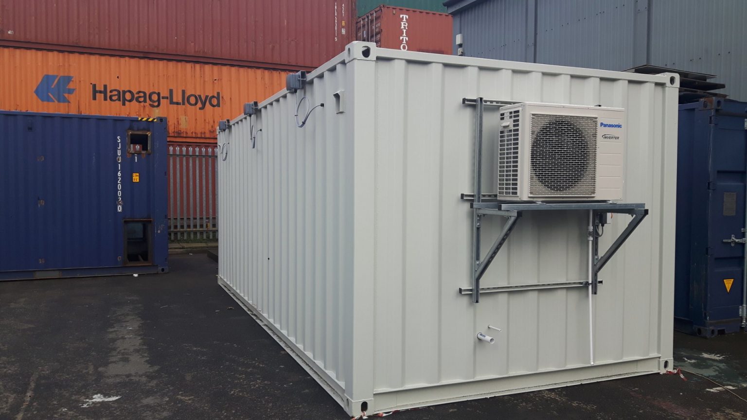 Science Laboratory Container for Aerosol Research | S Jones Containers